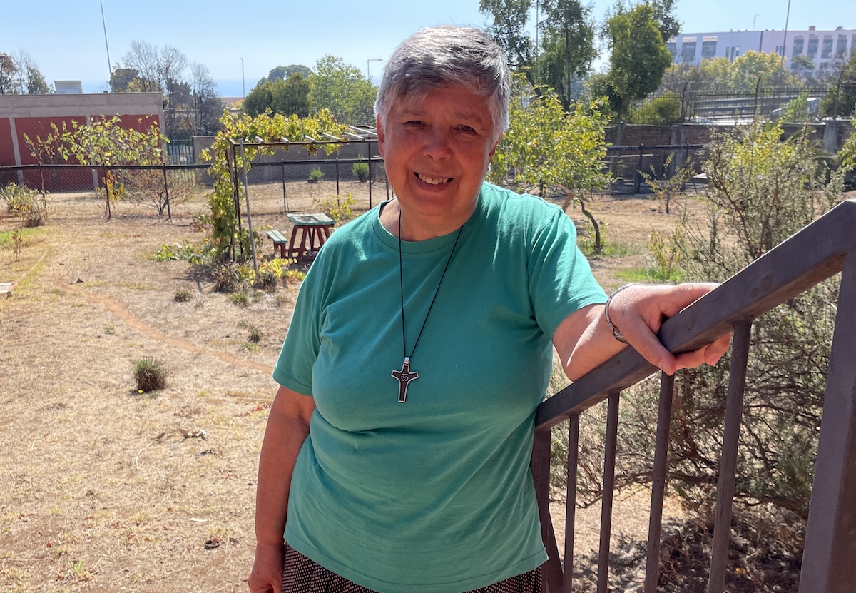 Violeta Vidal ss.cc. aterriza en Poitiers para misión en la “Grand ...